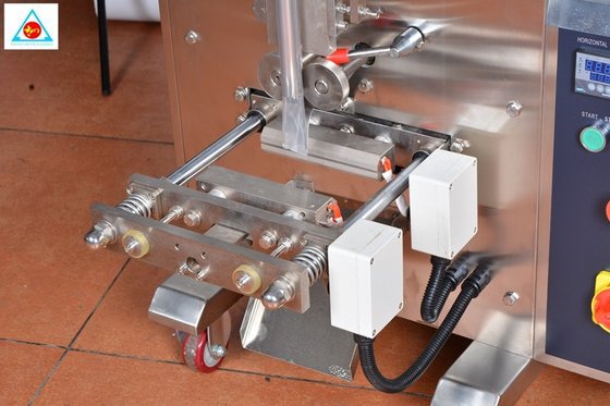 Easy Operation hot sale automatic high speed coffee/almond/salt/rice/candy/snack/nuts/sugar packing machine price