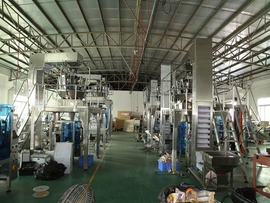 Full Automatic Vertical seal potato chips salt granule packing machine food packaging machine in business