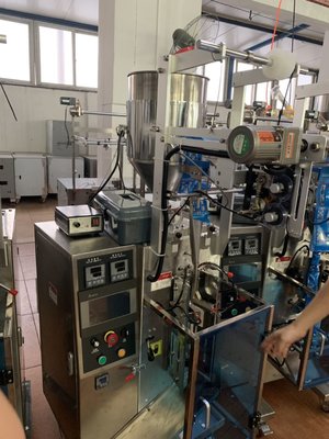 Good accuracy factory price Autompatic tomato ketchup /fruit juice packing machine