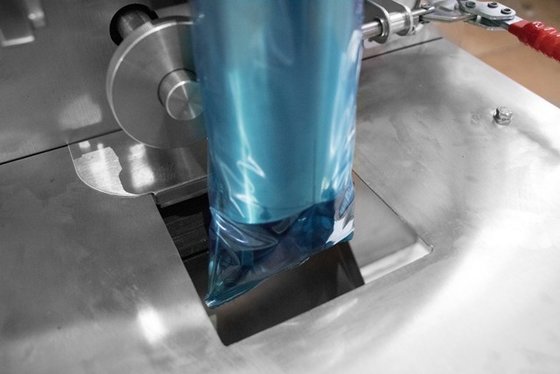 high accuracy Autompatic screw nut/screw hardware parts/industrial parts packaging machine  With Counting
