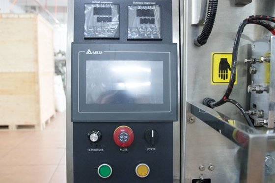 high accuracy factory price Autompatic tomato ketchup /fruit juice packing machine