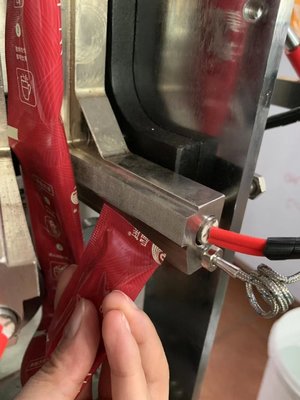 100% factory price Autompatic sugar coffee 3 in 1 packaging machine,instant coffee granule automatic packaging machine