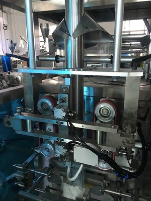 Automatic flour maize corn plantain powder packing machine low cost factory price