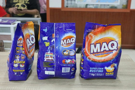 Automatic Continuous Fill Nitrogen Gas Flushing Potato Chips Aluminum Plastic Bag Heat Sealing Machine packing machine