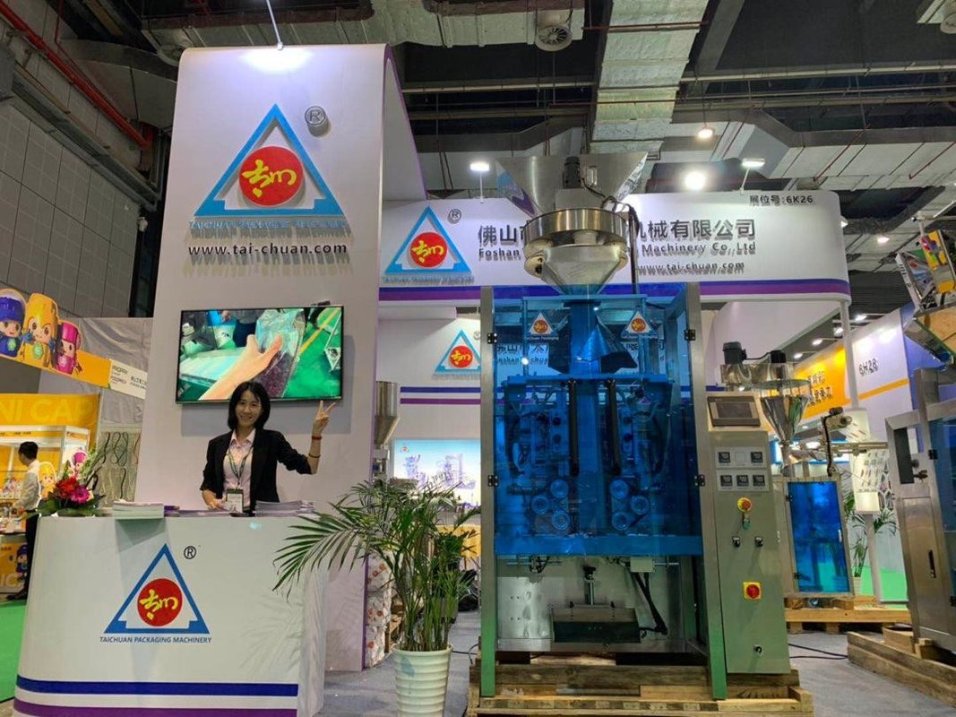 99% high accuracy  flour powder coffee pouch packing machine milk poweder sachet form fill seal machine in business