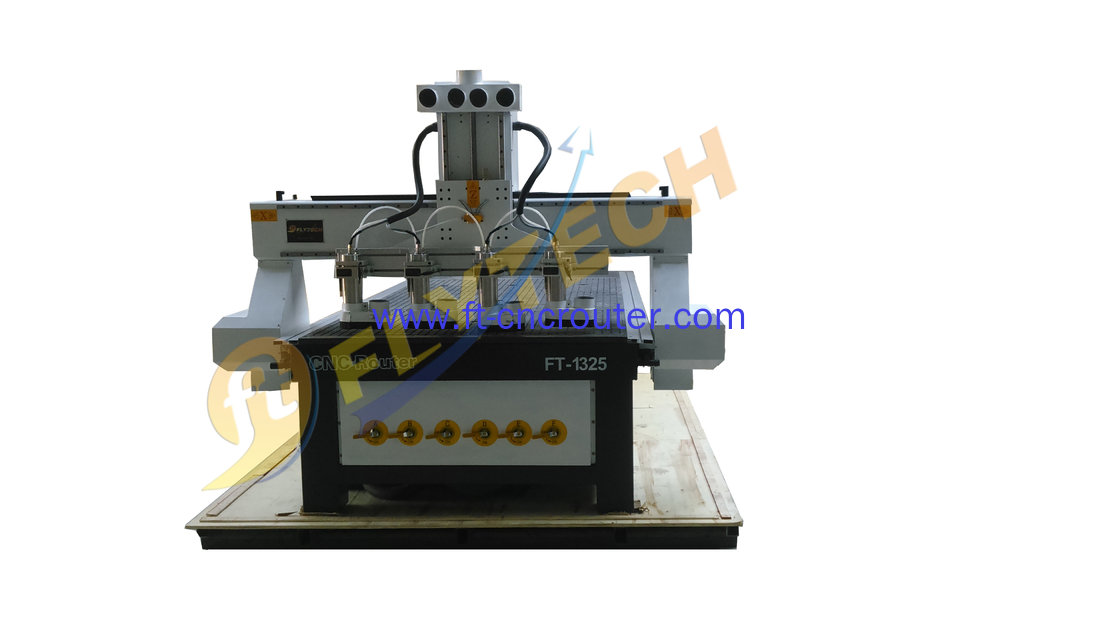 4 heads Multihead woodworking CNC Router machine with vaccum table servo motors