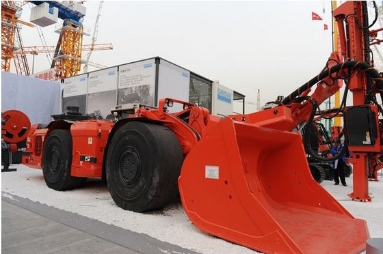 FCYJ-2D Mine Diesel trackless Scooptram for metal mine