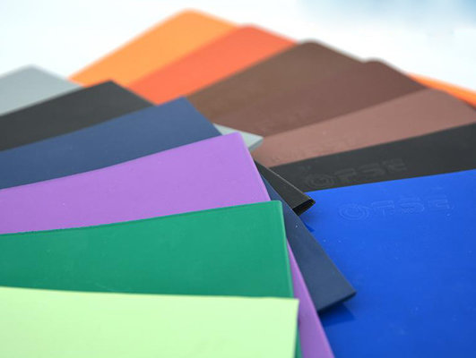 China Factory Fluorocarbon Fluoroelastomer FKM Rubber Compound for Molding Extrusion