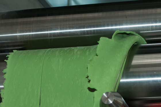 China Factory Fluorocarbon Fluoroelastomer FKM Rubber Compound for Molding Extrusion