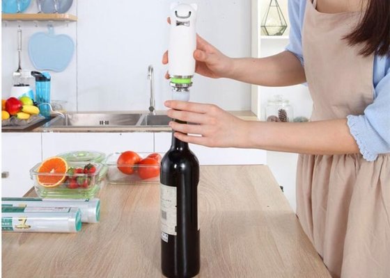 Handheld  Mini Vacuum Sealer Machine Fresh Seal Vac Mini Food Saver Vacuum Sealer