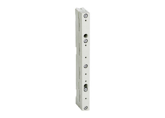 4 Poles Busbar Supports , Pa66 V0 60 Mm Busbar System Busbar Holder