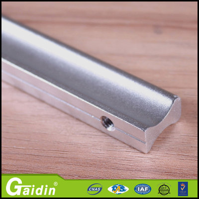 furniture accessories China supplier high qulaity fashionable aluminum material pull handle for kitchen cabinet