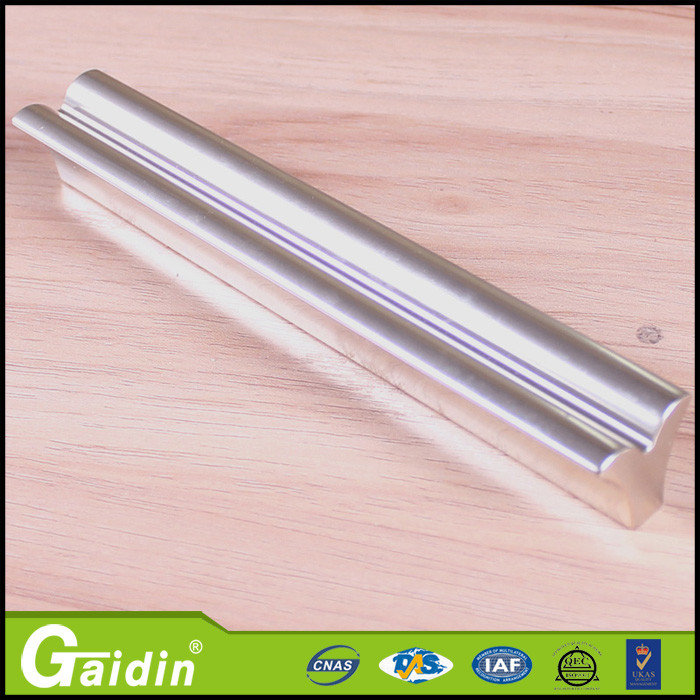 aluminum alloy material aluminum accessories furniture hardware make in China cabinet handle 