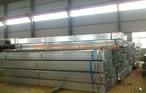 BS1387 ERW a pré galvanisé la tuyauterie/tuyau carrés en acier Q195 - Q235