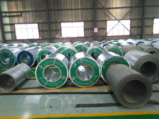 La toiture construisant les bobines d'acier enduites par couleur ridées par DX51D, 750-1250mm a galvanisé la bobine en métal