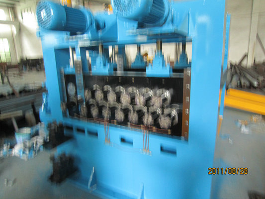 440Kw a enduit la machine d'une première couche de peinture en acier de découpeuse de bobine, la machine hydraulique de Decoiler 4mm - 12mm