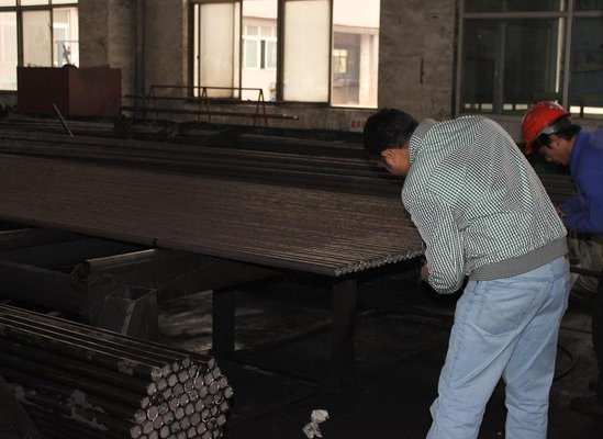 Горячая труба EN10216-1 стали углерода крена безшовная, черная картина/политура/пробка запассивированности