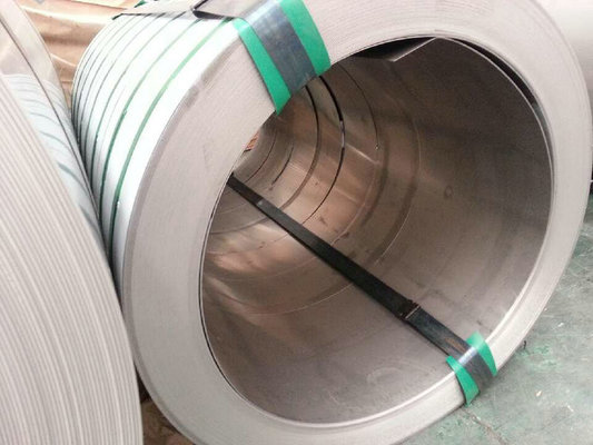 Les feuillards en acier galvanisés plongés chauds roulent pour couvrir la coupe faite sur commande