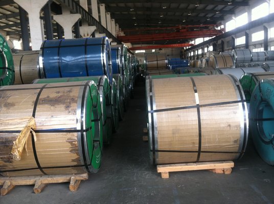 Catégorie 201 de 200 de série bobines d'acier inoxydable 202 surface des bobines 2B de solides solubles, demi bobine de cuivre 201 d'acier inoxydable