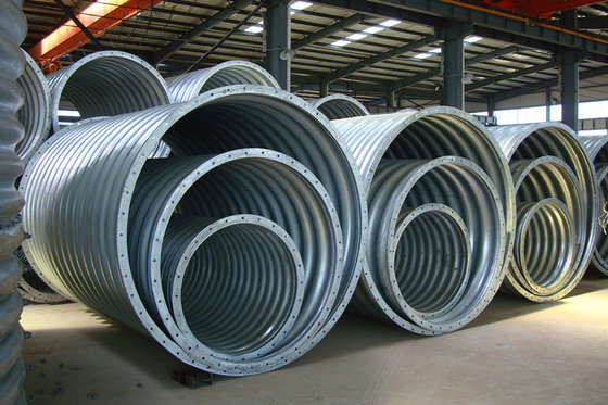 Le tuyau d'acier ondulé/tuyau d'acier est l'une des parts importantes d'ingénierie de route