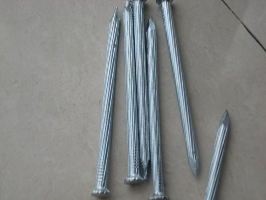 Бетон Shanked мебели горячий гальванизированный пригвождает большую головку 4.5mm x 4"