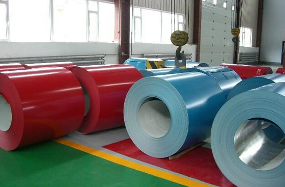 ASTM, JIS, norme de gigaoctet a enduit différentes couleurs d'une première couche de peinture galvanisées de bobine en acier