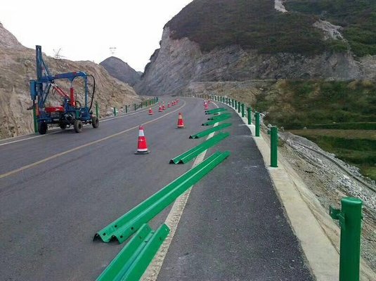 Made in China way protecting plate expressway highway guardrail roll highway safety guardrail