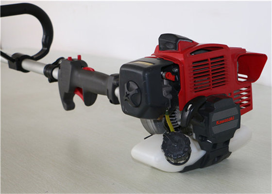 Ein Personen-Handbürsten-Schneider 2-Stroke versehen befestigte Benzin-Gras-Trimmer mit Seiten