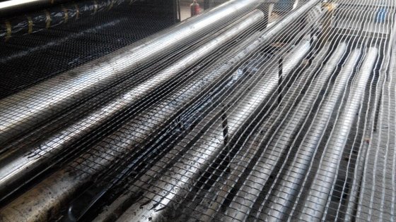 Self Adhesive Geosynthetic Materials , Asphalt Road Construction Layers Anti Corrosion