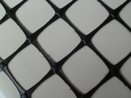 HDPE / PP 30KNM Biaxial Retaining Wall Geogrid for Road Construction