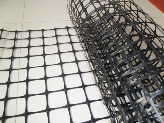 HDPE / PP 30KNM Biaxial Retaining Wall Geogrid for Road Construction