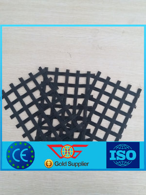 Agriculture Poly Grid Warp Knitted Polyester Geogrid Of Biaxial / Uniaxial 30 - 200 Kn