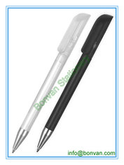 China plastic barrel ball pen,twist cheap advertising gift pen for promotional use supplier