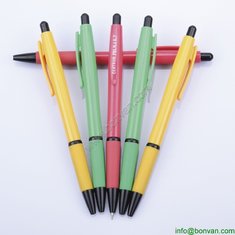 China gift ball pen,economic advertising slogan ball pen,low price slogan pen supplier