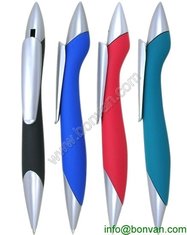 China plastic pen, ergonomic pens,rubber sprayed, soft touch plastic gift pen supplier