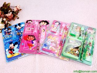 China Promotional plastic back to school stationery kit,personalized stationery set supplier