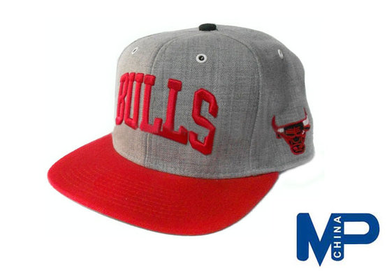 Custom cotton snapback cap Embroidery hole and Logo , mens baseball caps