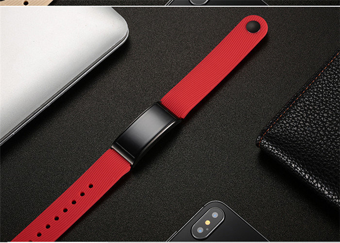 Bluetooth 4.0 Touch Screen Smart Watch Multiple Sports Mode Vabrition Motor Built - In