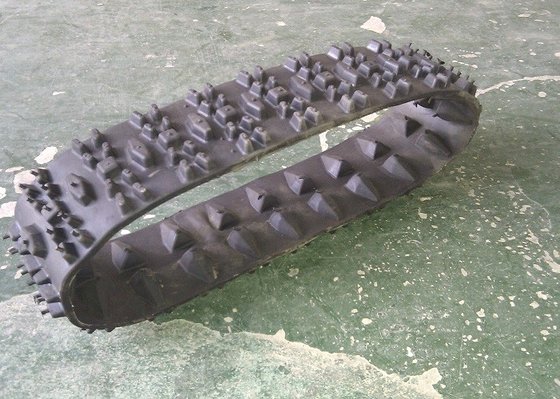 Rubber Caterpillar Tracks For Robots / Wheel Chair 118mm X 60mm X 20 Links