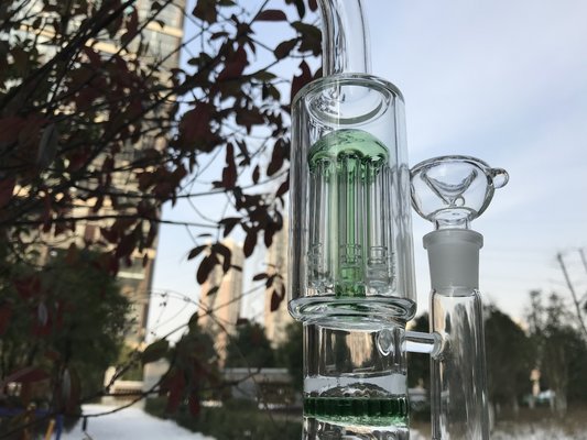 Borosilicate Glass Smoking Water Pipe , 8 Arms Flat Perc Green Recycler Water Bong