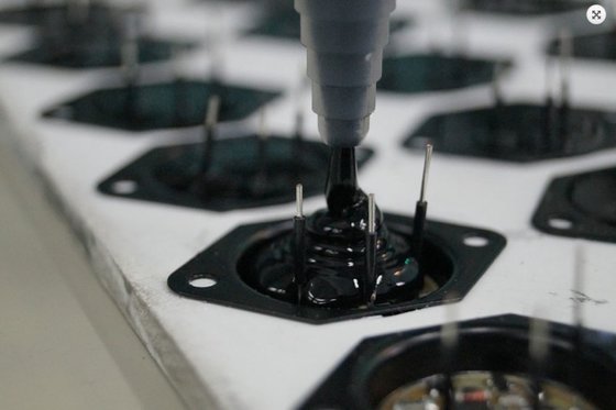 automotive electronic sensor two-part polyurethane potting machine