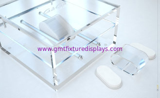 China Stylish Designed Perspex Single Watch Box W/ PU Pillow Hi-Clear Acrylic 180*180*90 mm supplier