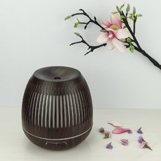China 7 Color Changing LED Light Aromatherapy Essential Oil Diffuser 400ml air ultrasonic humidifier Light Wood color GK-W01 supplier