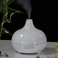 China 7 Color Changing LED Light Aromatherapy Essential Oil Diffuser air ultrasonic humidifier Light Wood color GK-YX-015 supplier