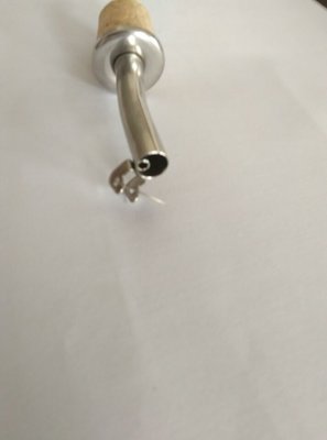 Customized Pour Spout For Oil and Wind with stainless steel cork GK-PS01 supplier