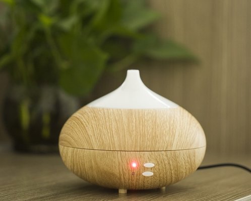 Ultrasonic electric portable aromatherapy essential oil diffuser wood with 7LED light GK-HU07 supplier