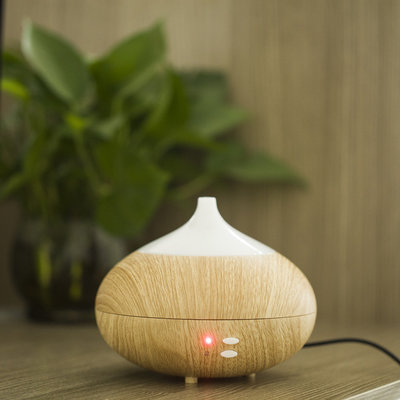 Ultrasonic electric portable aromatherapy essential oil diffuser wood with 7LED light GK-HU07 supplier