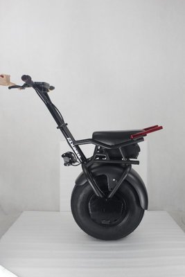 Unique Design Electric Motorcycle/bike Onewheel  Self Balance Unicycle/Scooter GK-M05 supplier