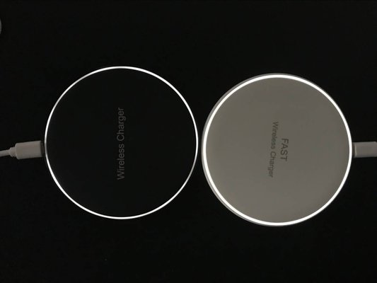 Certified Ultra Thin Wholesale Wireless Charger External Battery Fast Charging Qi Wireless Charger EB-WD004 supplier