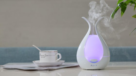 New Product auto aroma diffuser Wholesale Aroma Diffused Oil Diffuser Humidifier With Led GK-YD-033 supplier